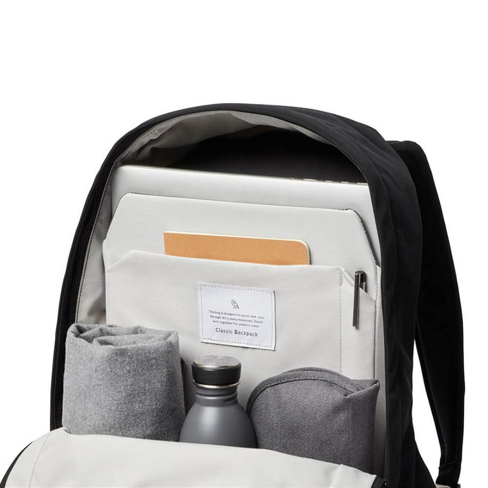 Bellroy Classic Backpack Premium Edition in Black Sand – Getoutside Shoes